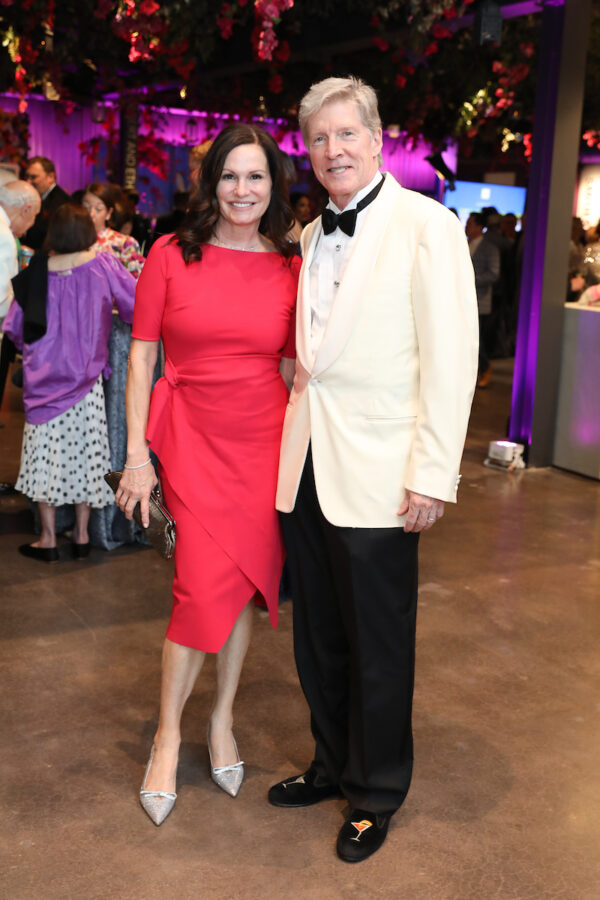 Wonderland of a Gala Takes Over Houston's State of the Art Theater ...