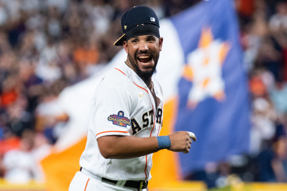 His Astros Teammates Always Loved Jose Abreu Without Reservation and ...