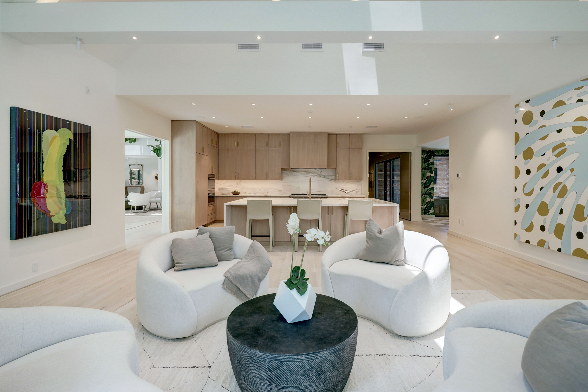 Construction Mogul's River Oaks Dream House Is a Private Estate That ...