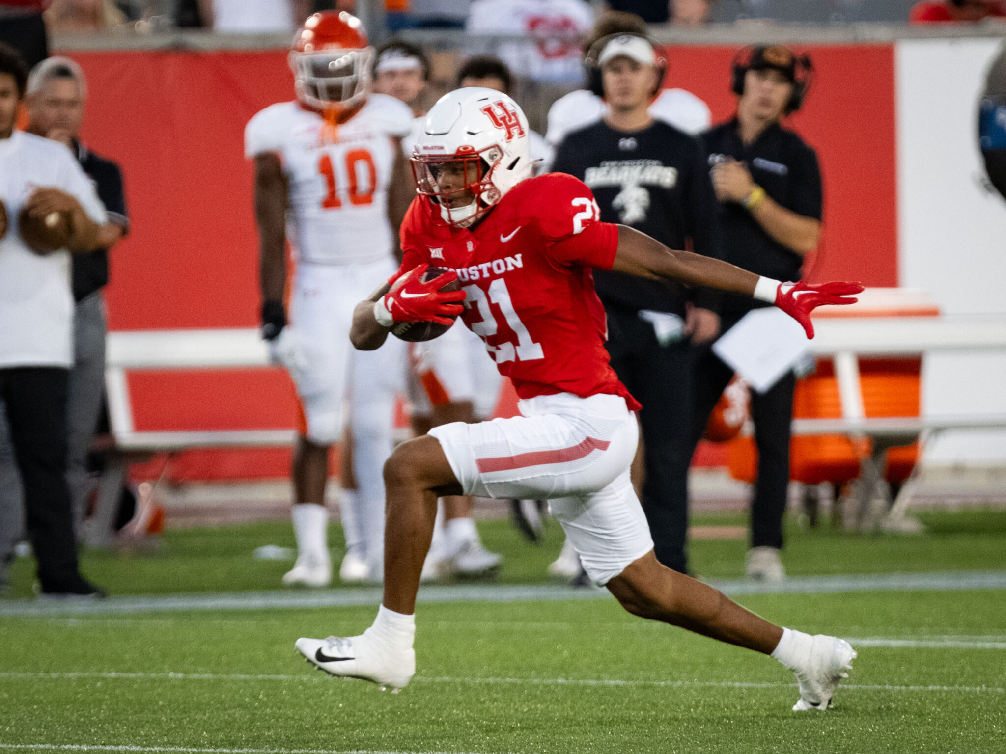 Who Needs Alton McCaskill — UH's Next Great Running Back Hope Parker ...