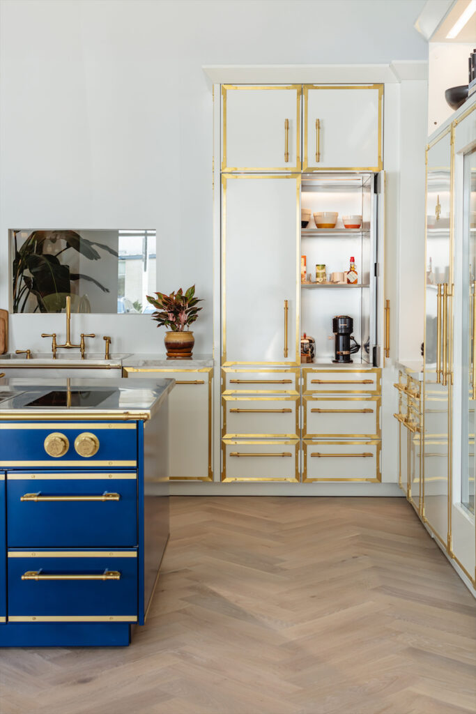 L’Atelier Paris Brings Its Exquisite French Kitchens to Dallas