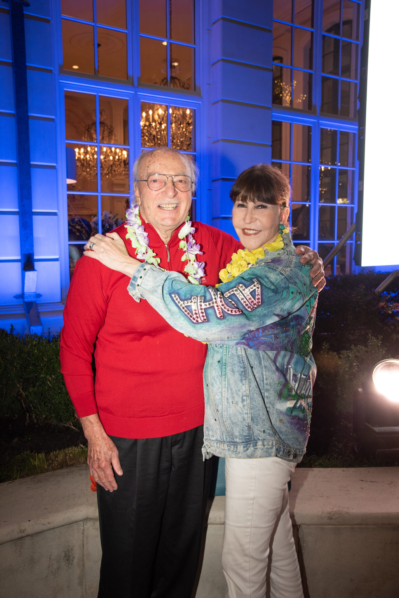 Tilman Fertitta Stays True Blue In Lavish Family Mansion Party, Helps ...