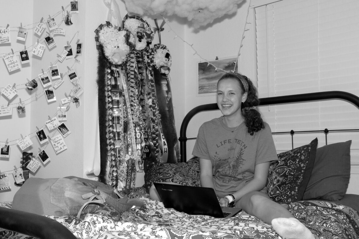 Explaining the Texas Tradition of Mums — Bringing Homecoming Home With ...