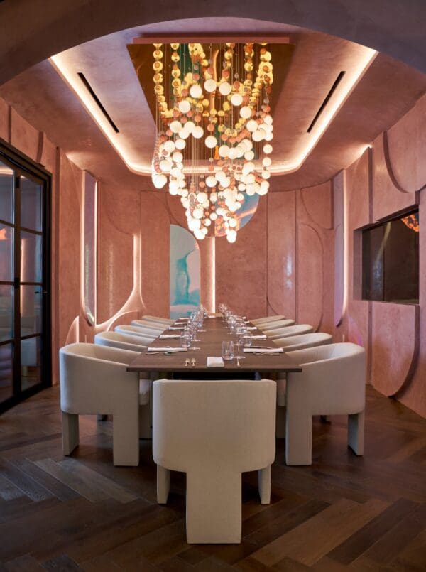 Houston's Most Glamorous New Restaurant Is a River Oaks Stunner ...