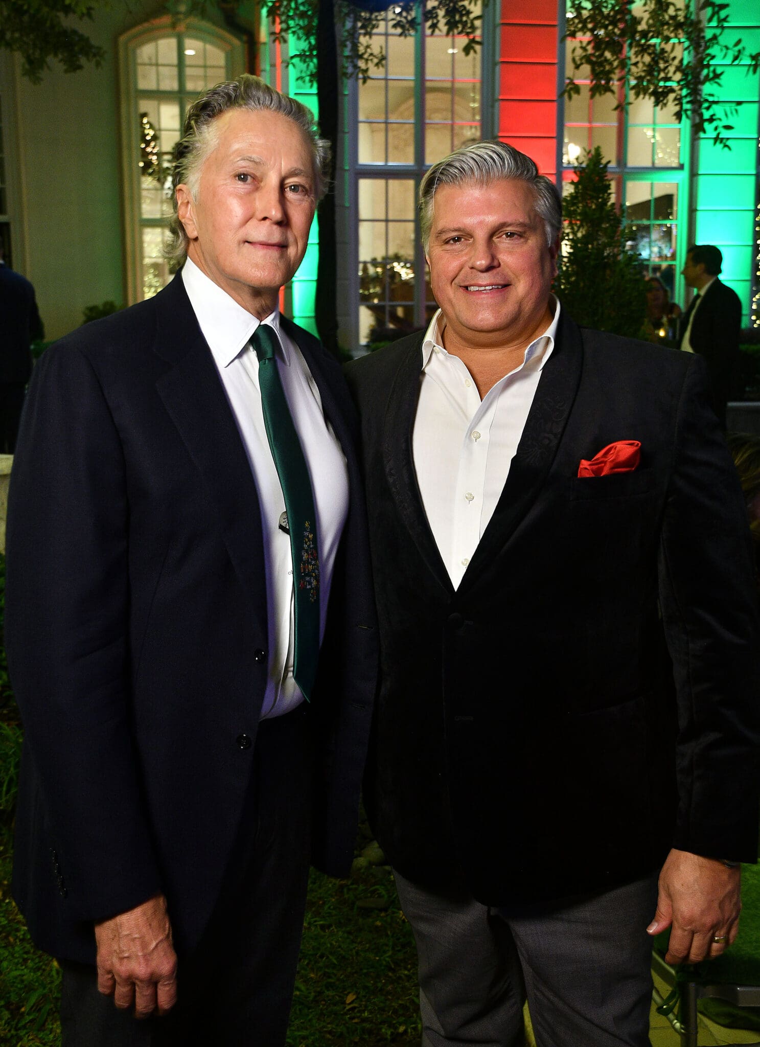 Billionaire Family's Lavish River Oaks Mansion Provides a Magical ...