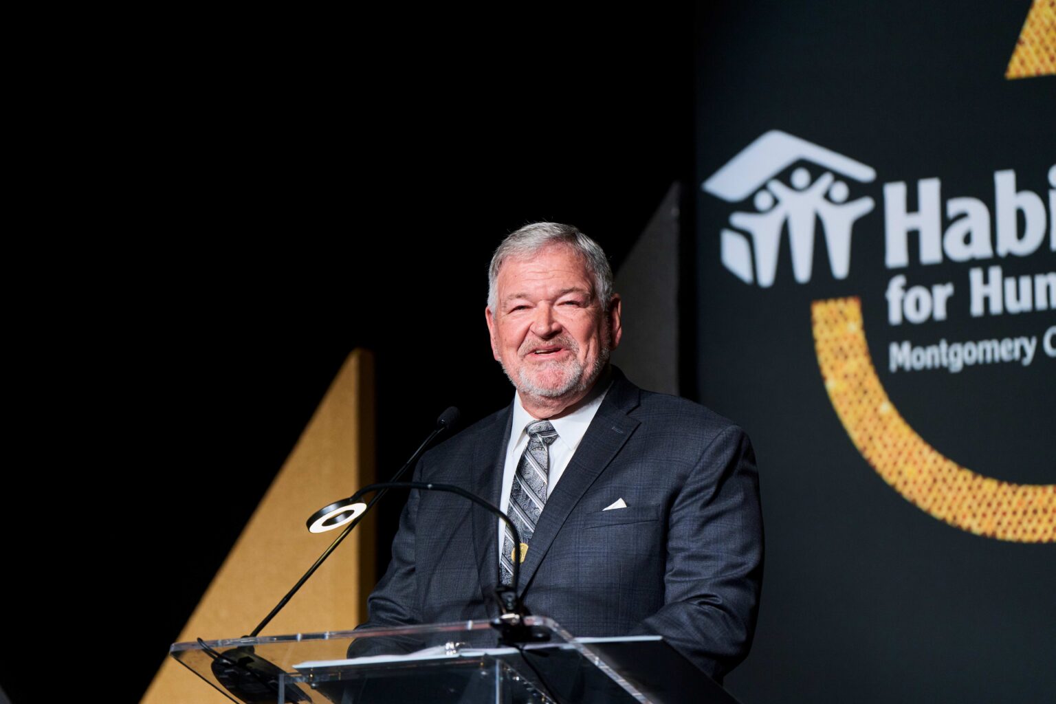 Building Hope Fuels Habitat For Humanity's Emotional $800,000 Night In ...