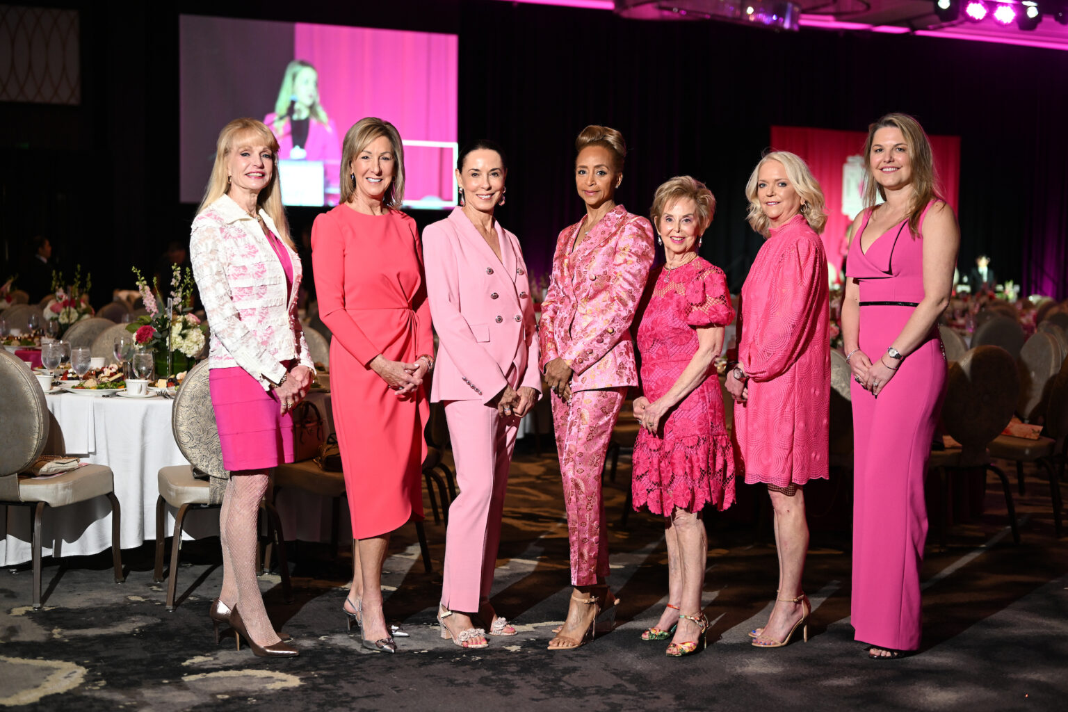 Houston's Tickled Pink Mania Grows Into a Record Setter, Takes Over The ...