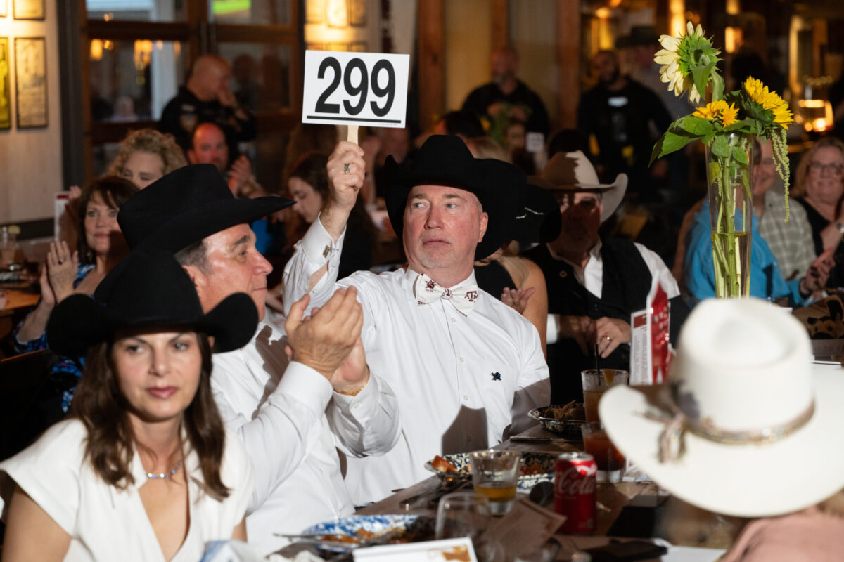 Houston Police K9s Get a Needed Boost as a Beloved Jeweler Is ...