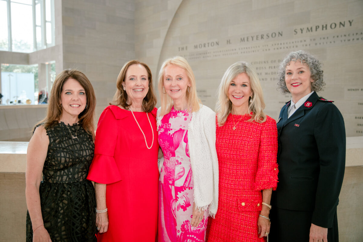 North Texas' Favorite Pop-Up Boutique Draws Laura Bush, Gene Jones, and ...