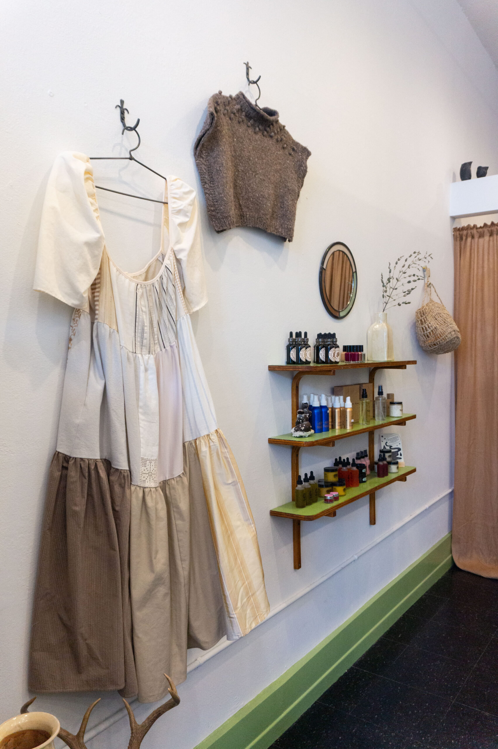 This Designer Clothing Store in a 97-Year-Old Houston Building Creates ...