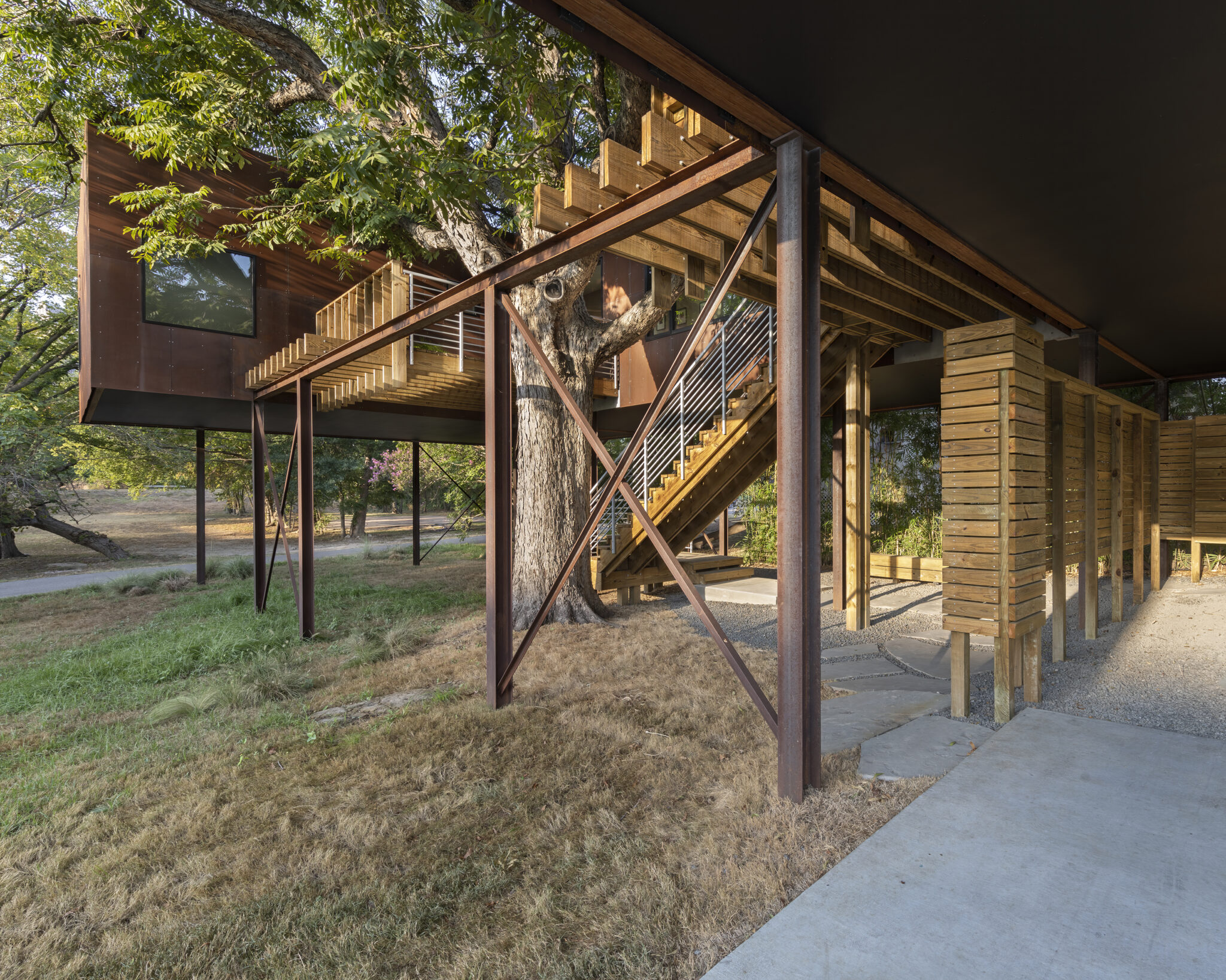 Houston's Grownup Treehouse — The Truly Unique House In the Air Is ...