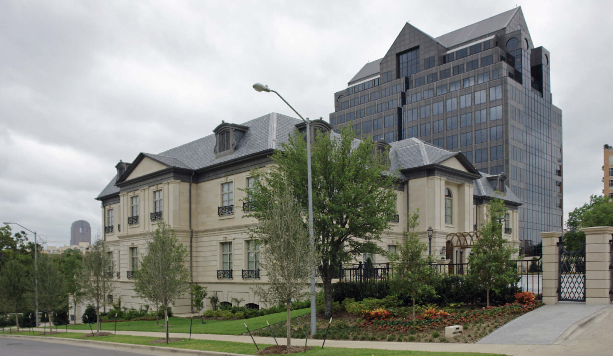 Great Design Just Keeps Coming — Kips Bay Decorator Show House Dallas ...