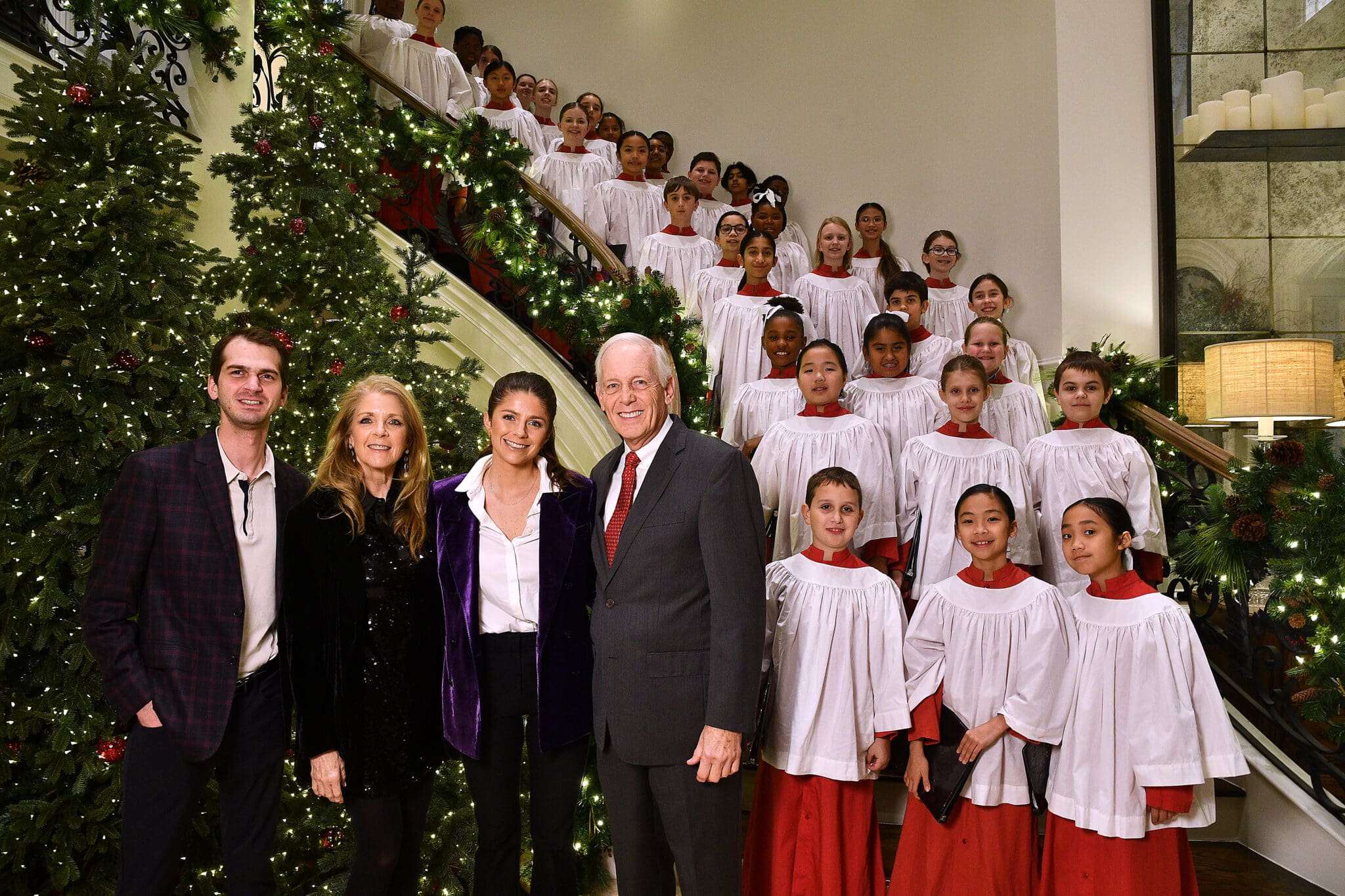 The Fertitta Family's Lavish River Oaks Mansion Is Taken Over By Santa ...