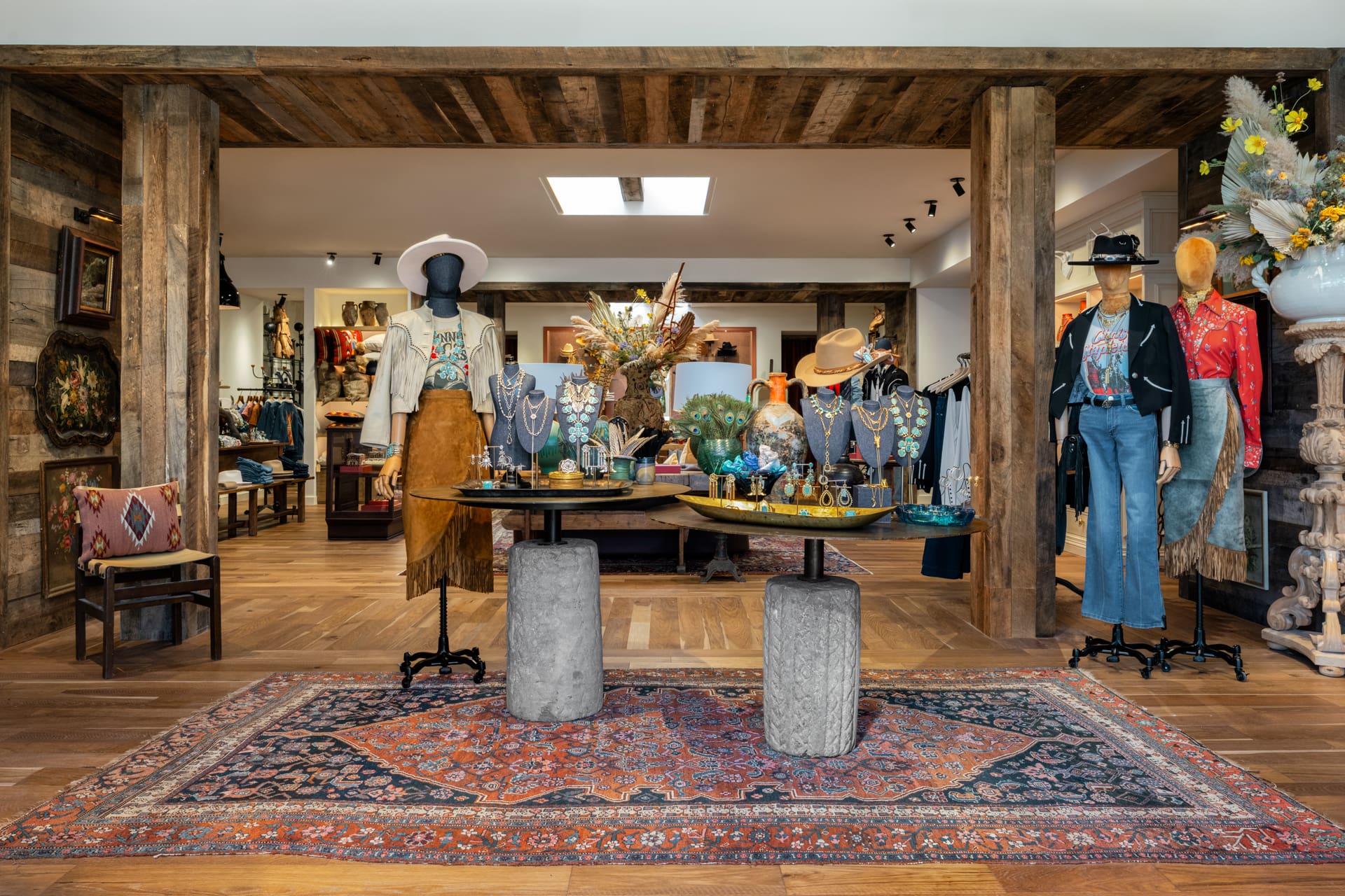 Houston's New Yellow Rose By Kendra Scott Store Opens In The Heights ...