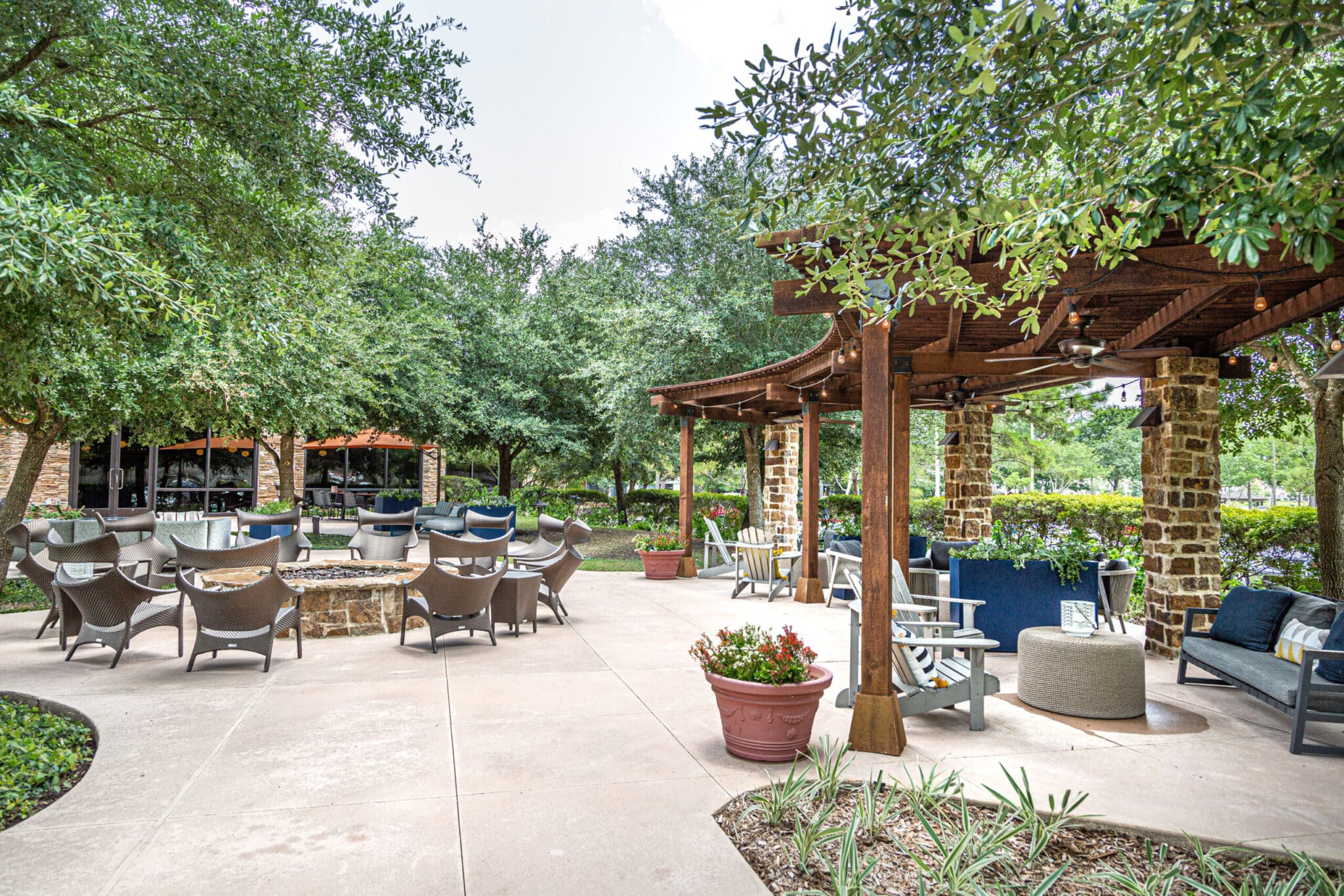 The Woodlands' 11 Best Patio Dining Restaurants — Eating In the Great ...