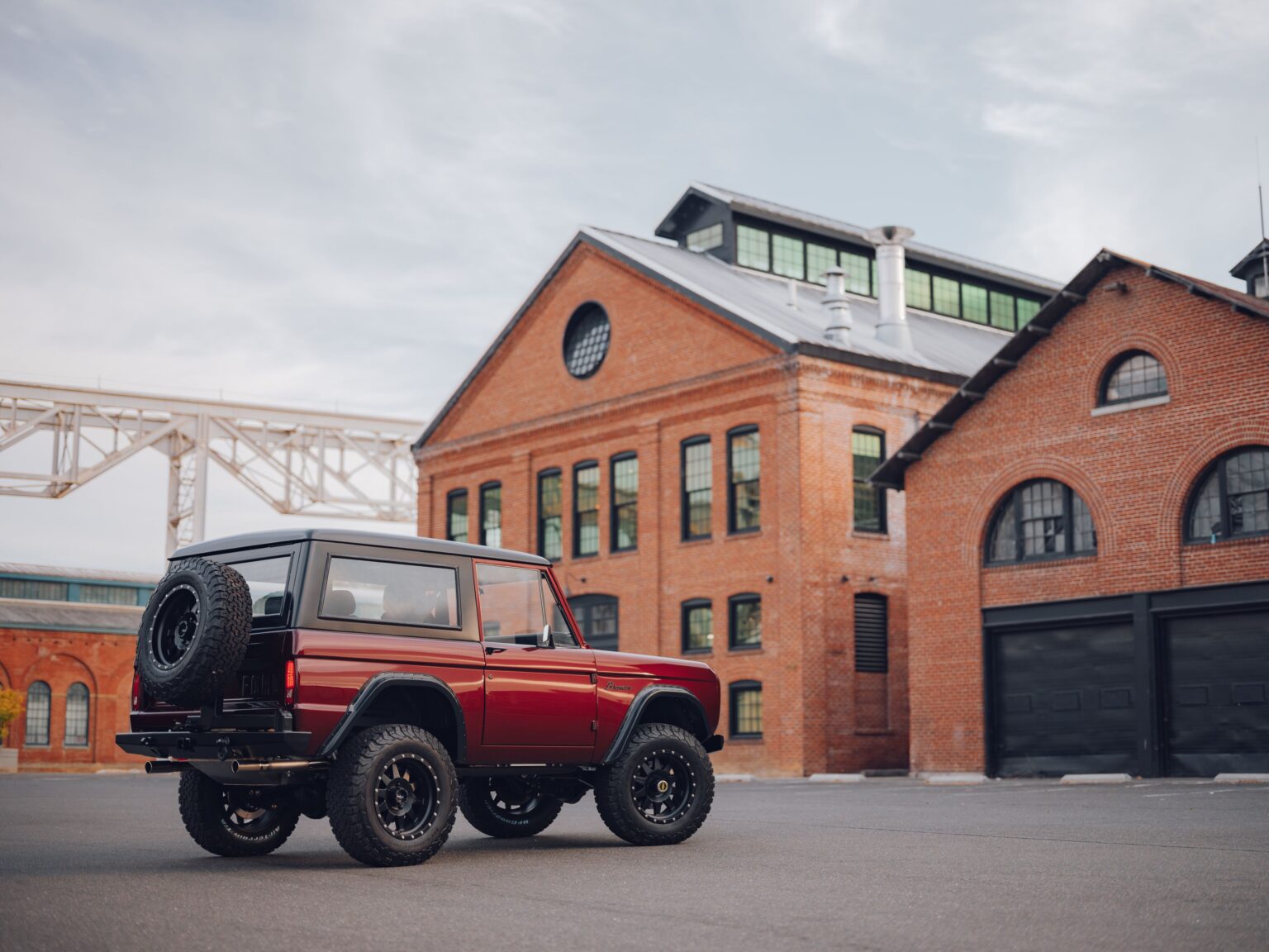 Kindred Motorworks Sells Modernized Vintage Broncos Exclusively at ...